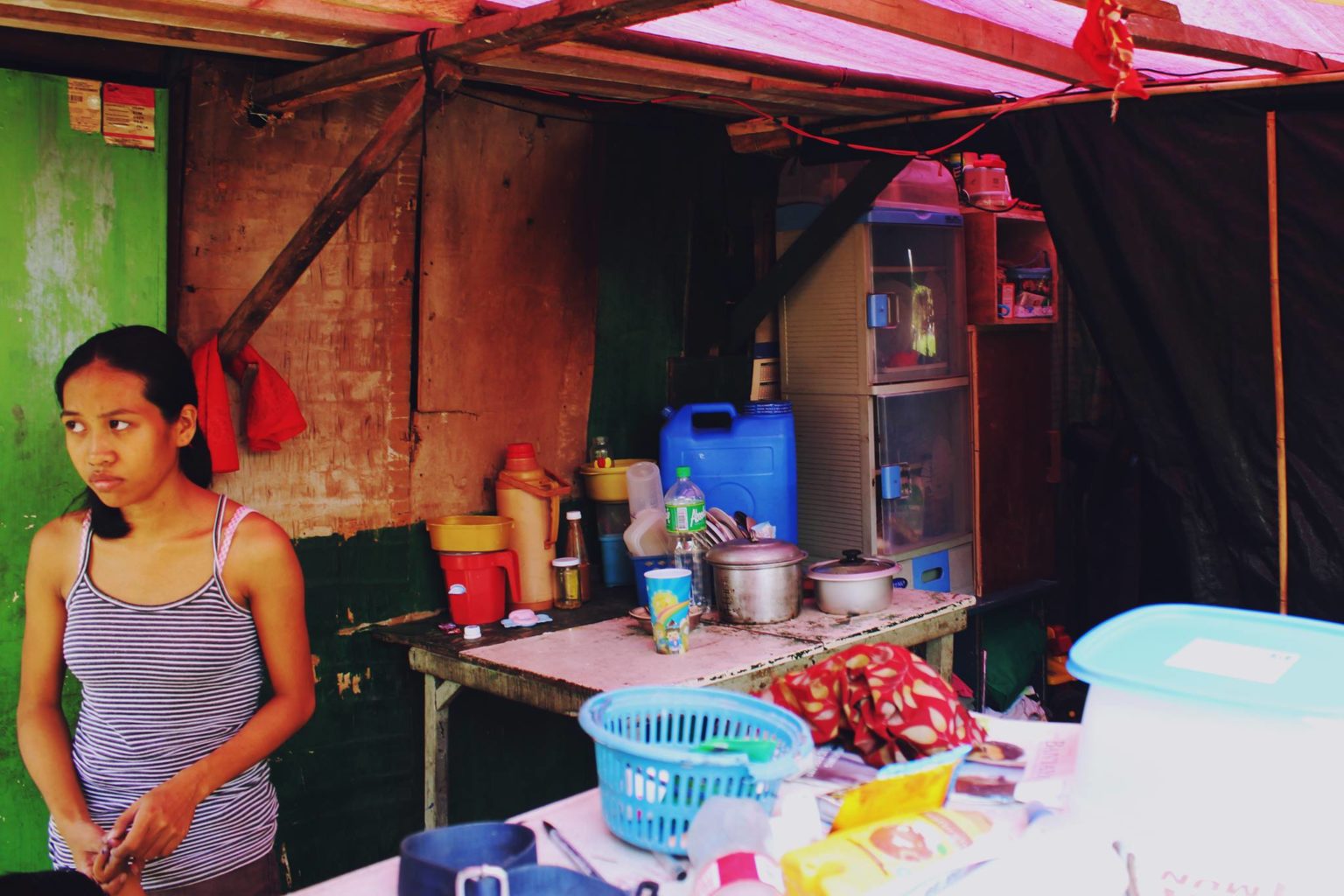 Bahay-bahayan: UP Diliman informal settlers increase as containment ...